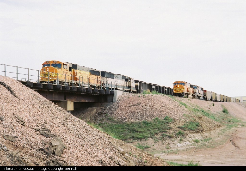 BNSF 9907, 8944, BN 9569 & 9669